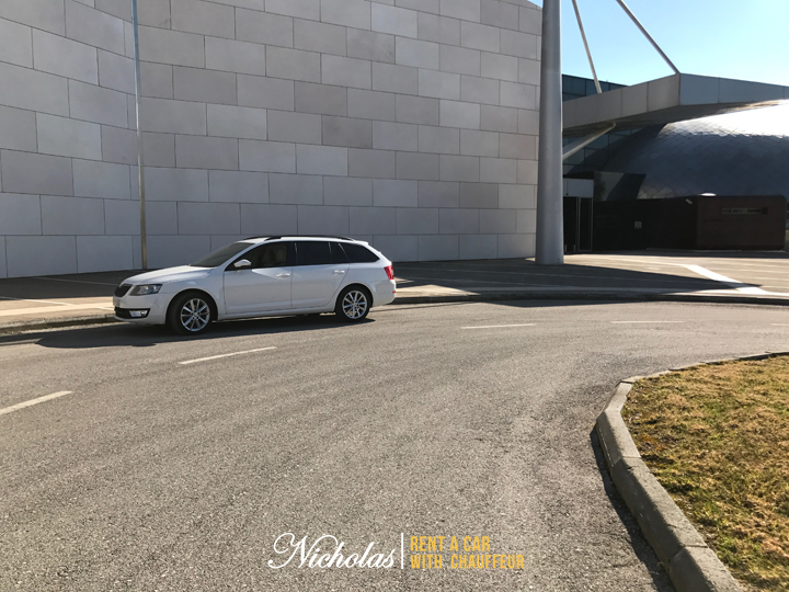 Cars :: Nicholas Taxi & Limousine Services